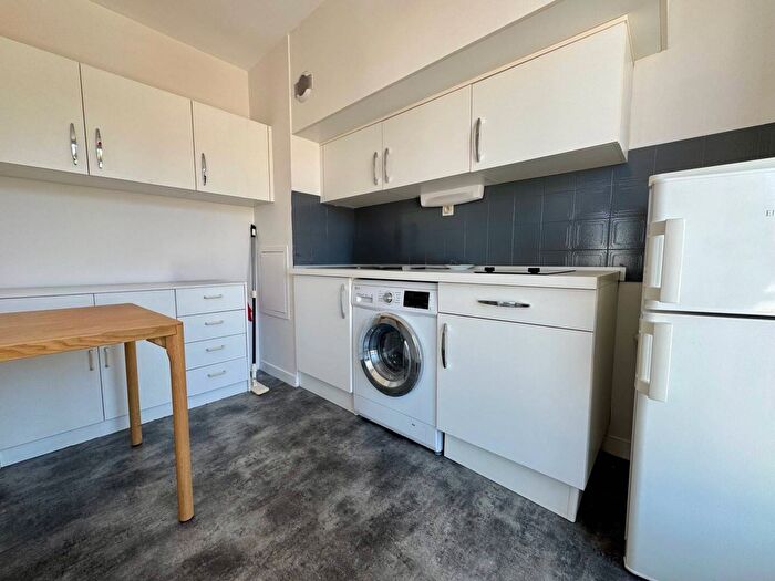 Appartement à louer - Limoges - 3 pièces - 2 chambres