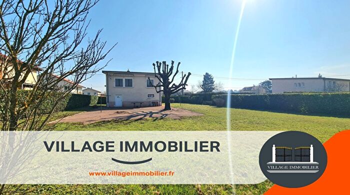 Saint-Priest, Revaison : Maison 3 pièces à vendre