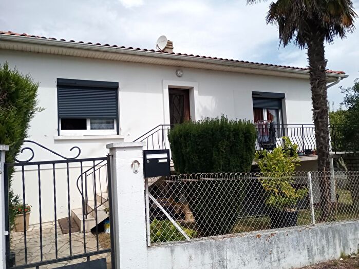 Maison à vendre - Pons - 5 pièces - 4 chambres