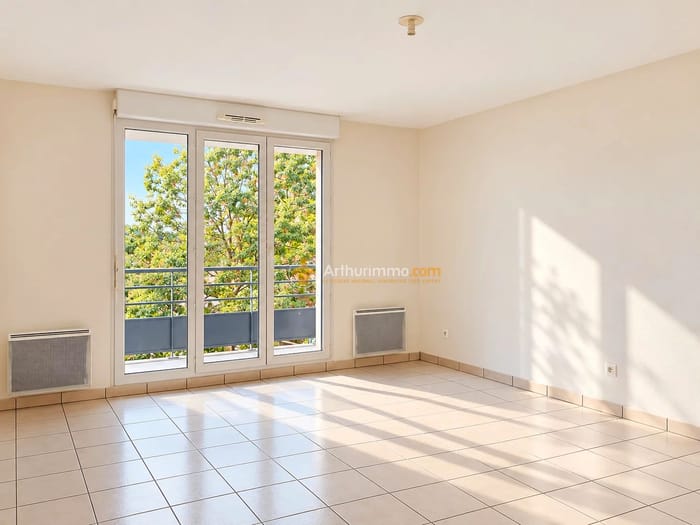 Bourgoin-Jallieu, L'Oiselet, La Maladière, La Grive : Appartement 2 pièces à louer