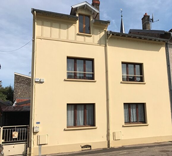 Maison à vendre - Revigny-sur-Ornain - 8 pièces - 4 chambres