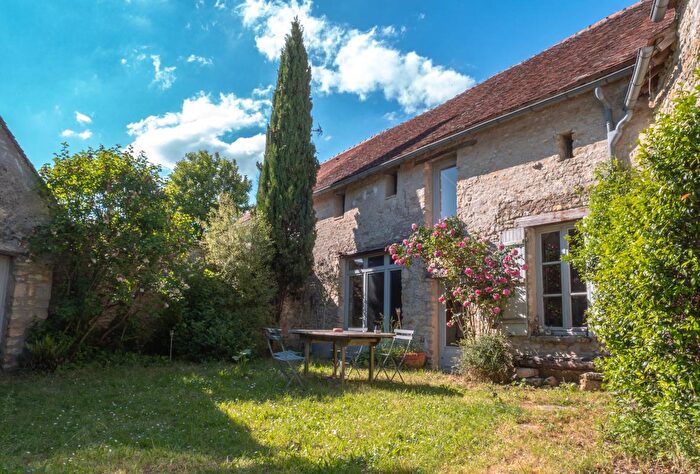 Maison 5 pièces à vendre à Aulnay-la-Rivière
