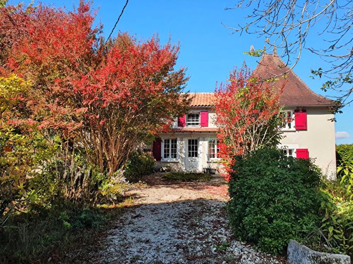 Maison à vendre - Gurat - 4 pièces - 4 chambres