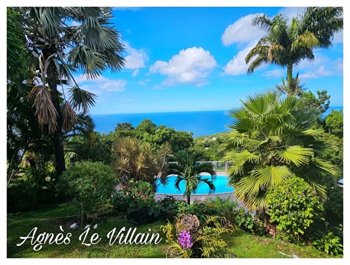 Maison à vendre - Pointe-Noire - 14 pièces - 12 chambres