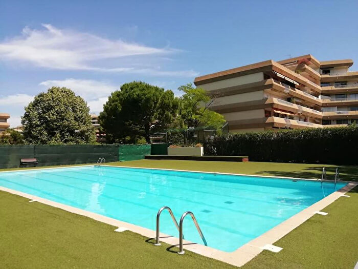 Montpellier, Estanove : Appartement 3 pièces à louer
