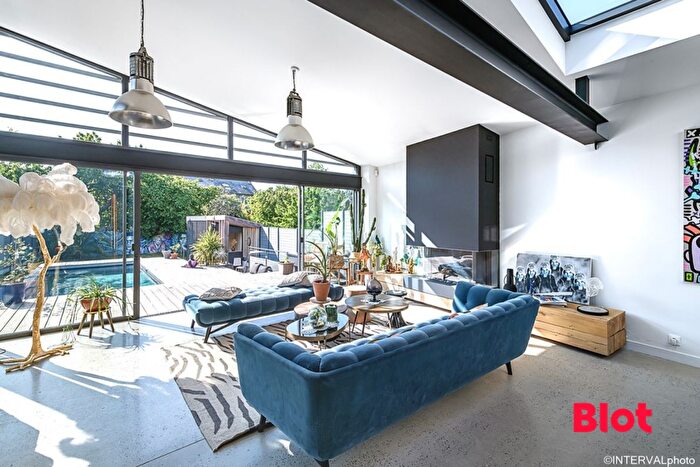 Maison à vendre - Quartiers Sud-Est, Francisco Ferrer - 8 pièces - 4 chambres