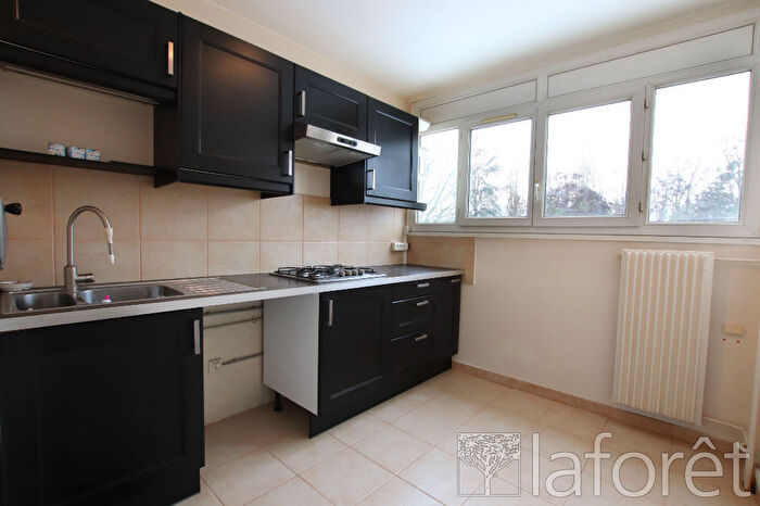 Gif-sur-Yvette, Centre-ville, Mérantaise : Appartement 2 pièces à louer