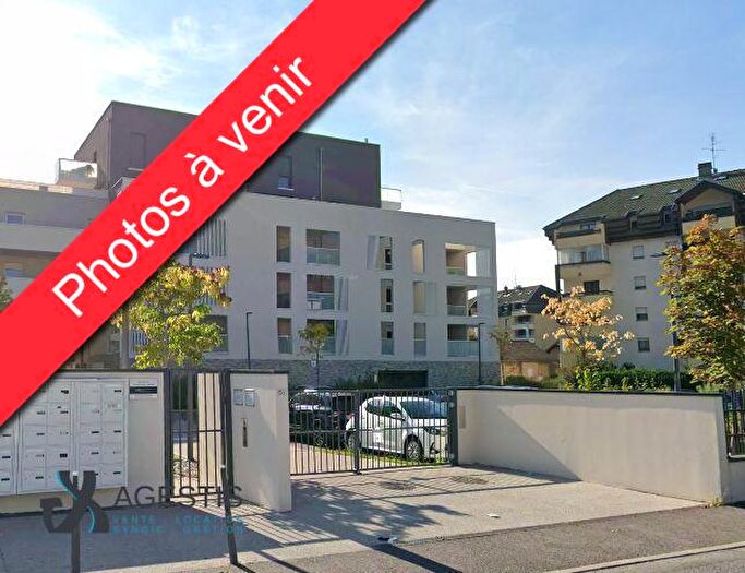 Cluses, Centre-ville : Appartement 2 pièces à louer