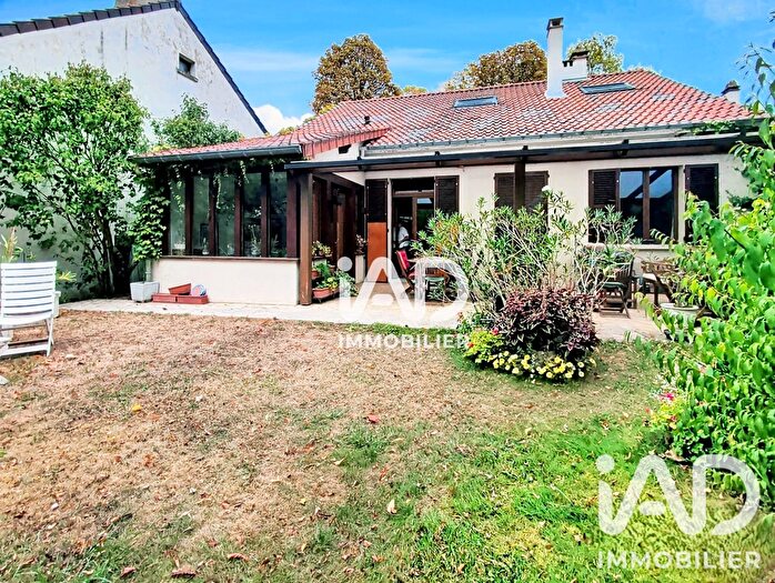 Maison 7 pièces à Évry, Village, à vendre