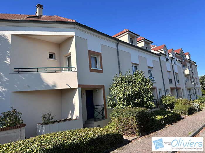 Voisins-le-Bretonneux : Appartement 5 pièces à vendre
