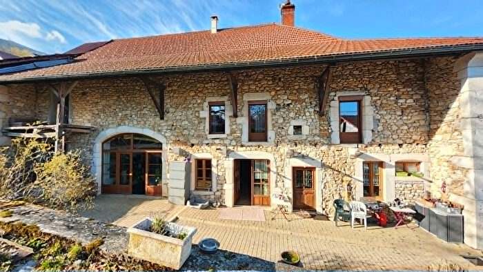 Maison 6 pièces à Injoux-Génissiat, à vendre