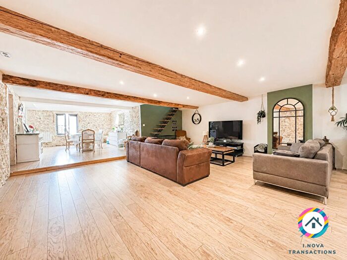 Appartement à vendre - Villefranche-sur-Saône, Centre-ville - 5 pièces - 3 chambres