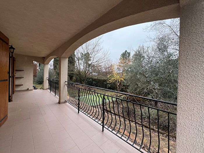 Maison 4 pièces à Chassiers, à louer