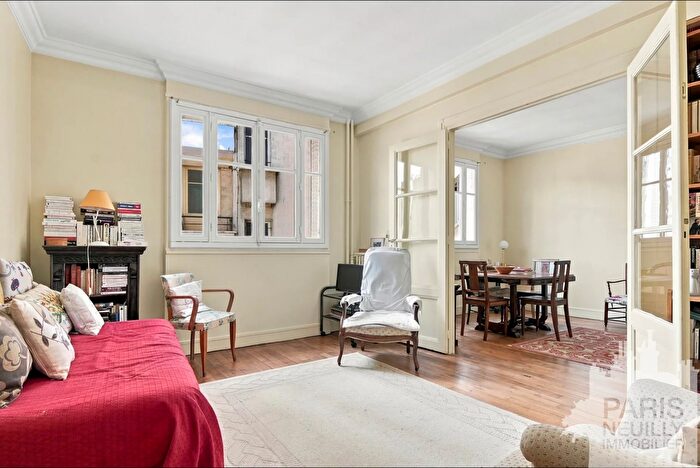 Appartement 2 pièces à Paris 17ème, Legendre, Lévis, à vendre