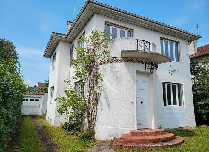 Maison 6 pièces à Gelos, à vendre