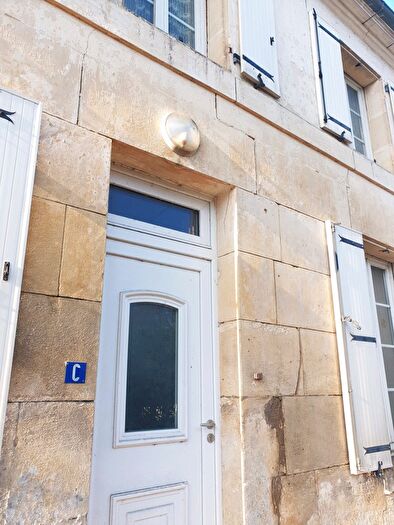 Appartement à vendre - Burie - 2 pièces - 1 chambre