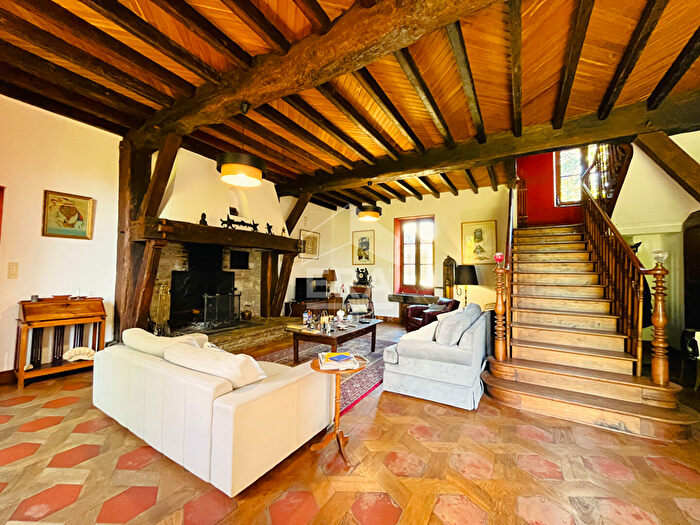 Maison à vendre - Vic-en-Bigorre - 7 pièces - 5 chambres