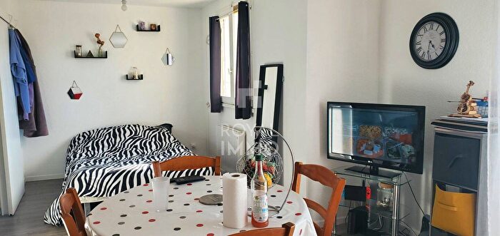 Appartement à louer - Temple, Toulon - 1 pièce