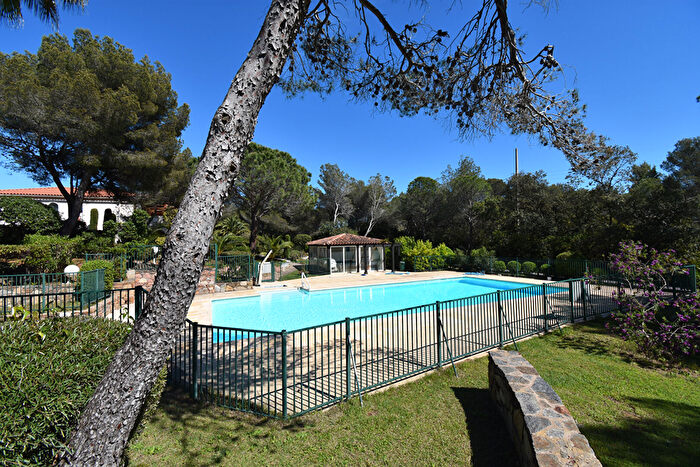 Appartement à vendre - Saint-Raphaël, Boulouris - 2 pièces - 1 chambre