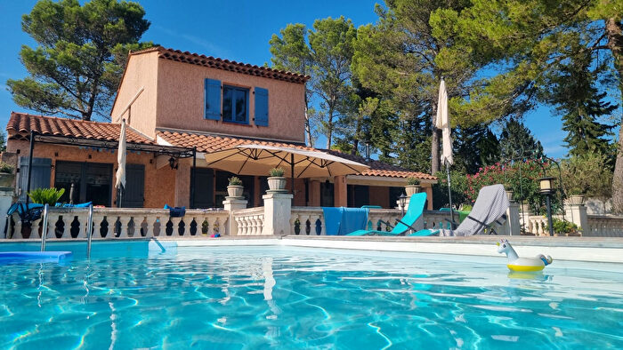 Maison à vendre - Vidauban - 5 pièces - 4 chambres