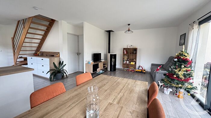 Maison à vendre - La Roche-des-Arnauds - 4 pièces - 3 chambres