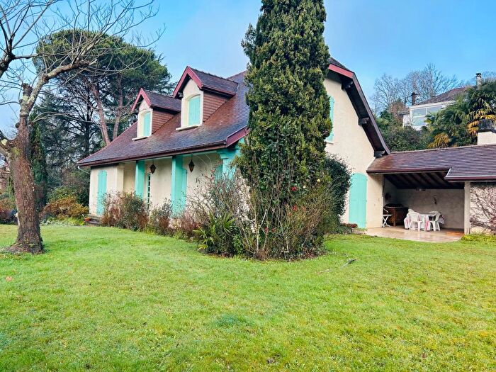 Maison à vendre - Serres-Morlaàs - 6 pièces - 4 chambres