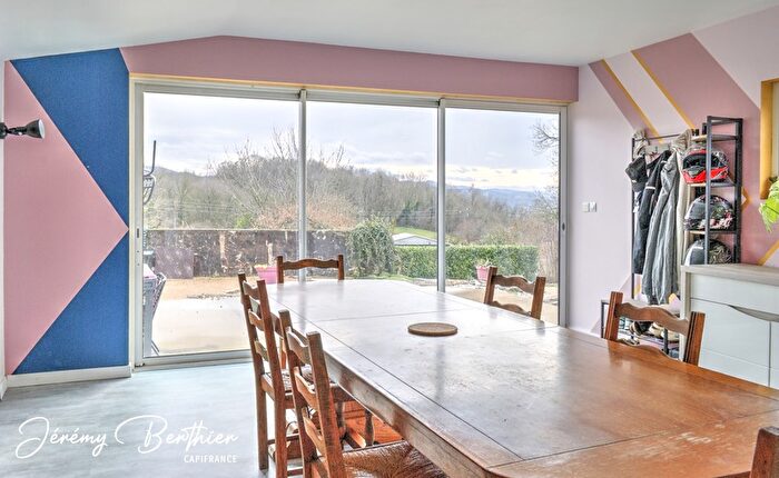 Maison à vendre - Jujurieux - 5 pièces - 3 chambres