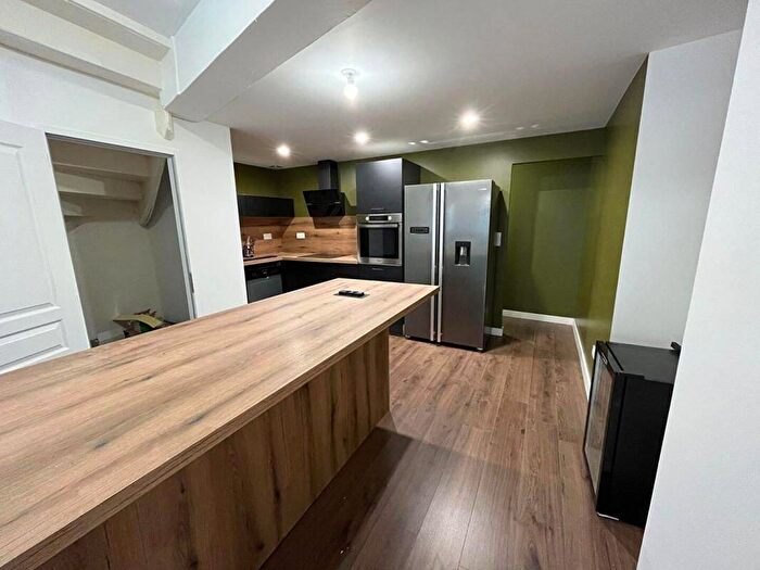 Maison 5 pièces à louer à Pexiora