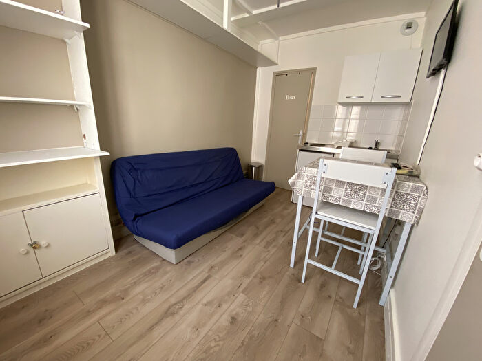Appartement 1 pièce à Amiens, Saint-Honoré, Jeanne dArc, à louer