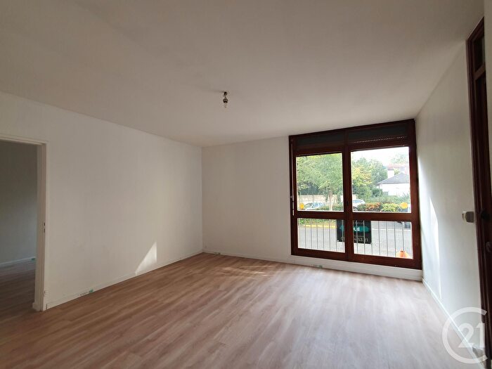 Appartement à louer - Avon, Butte Montceau - 2 pièces - 1 chambre