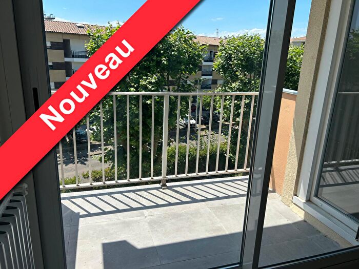 Nîmes, collines : Appartement 2 pièces à louer