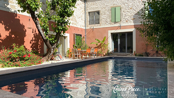 Maison à vendre - La Calmette - 9 pièces - 5 chambres