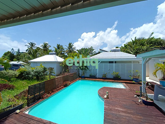 Maison à vendre - Le Moule - 5 pièces - 4 chambres