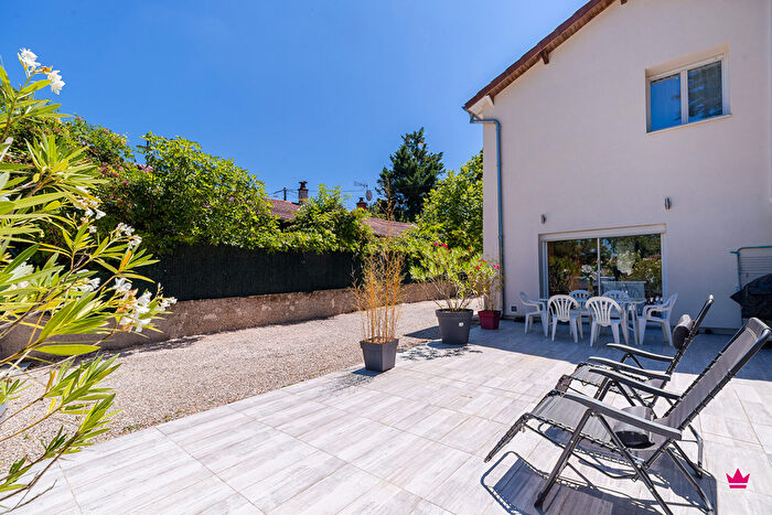 Maison à vendre - Jonage - 5 pièces - 4 chambres