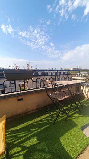 Mederic, La Garenne-Colombes : Appartement 2 pièces à louer