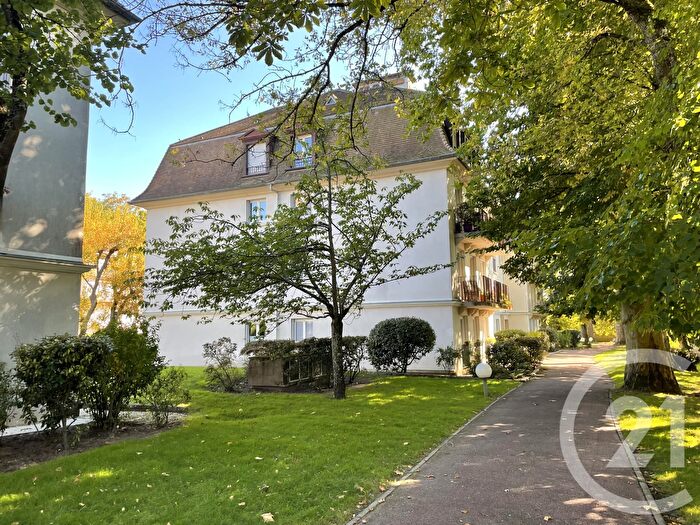 Appartement à vendre - Fontainebleau, Pleus - 2 pièces - 1 chambre