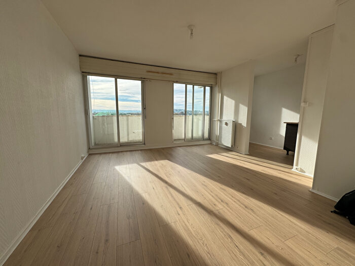 Appartement 1 pièce à louer à Montluçon, Ville Gozet, République, Blanzat