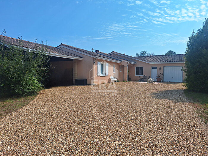 Maison à vendre - Montpon-Ménestérol - 6 pièces - 4 chambres