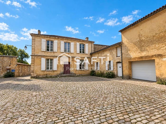 Bourg - Maison 8 pièces à vendre