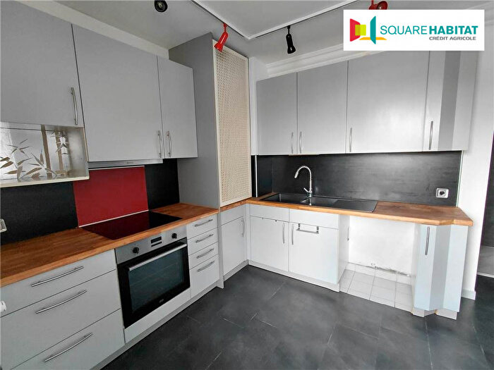 Appartement à louer - Pau - 4 pièces - 2 chambres