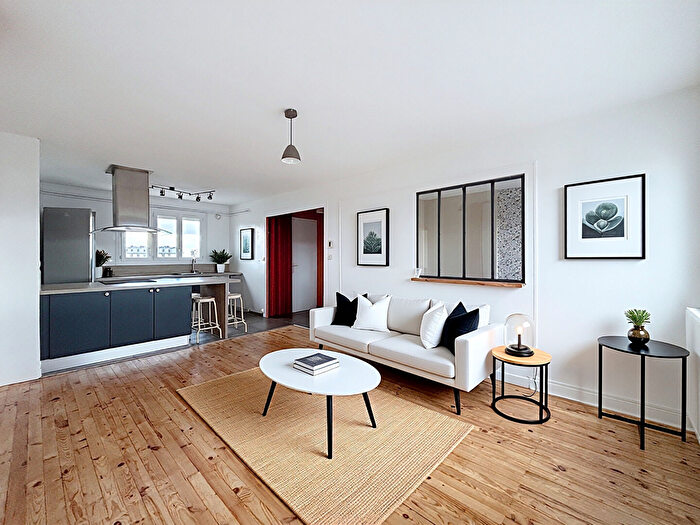 Appartement à vendre - Caluire-et-Cuire, Cuire-le-bas, Cuire-le-Haut - 4 pièces - 3 chambres