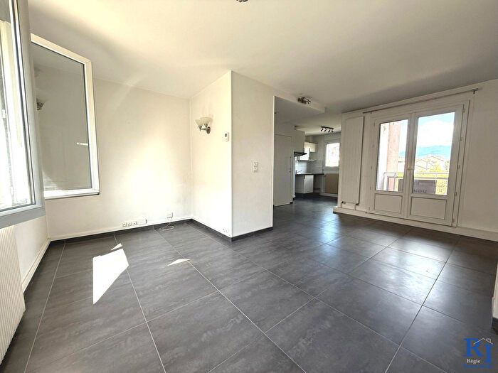 Appartement à vendre - Grenoble, Berriat - 3 pièces - 2 chambres