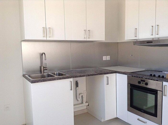 Appartement à louer - Paul Bert, Aubervilliers - 3 pièces - 2 chambres