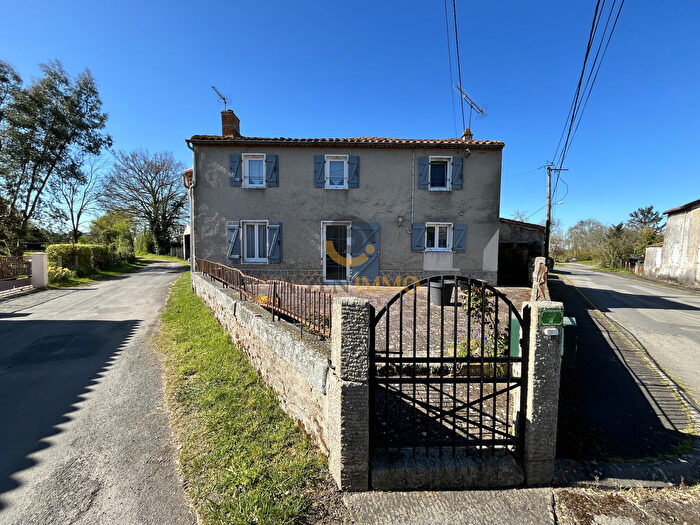 Maison à vendre - Bressuire, Chambroutet, Noirlieu, Noirterre - 5 pièces - 4 chambres