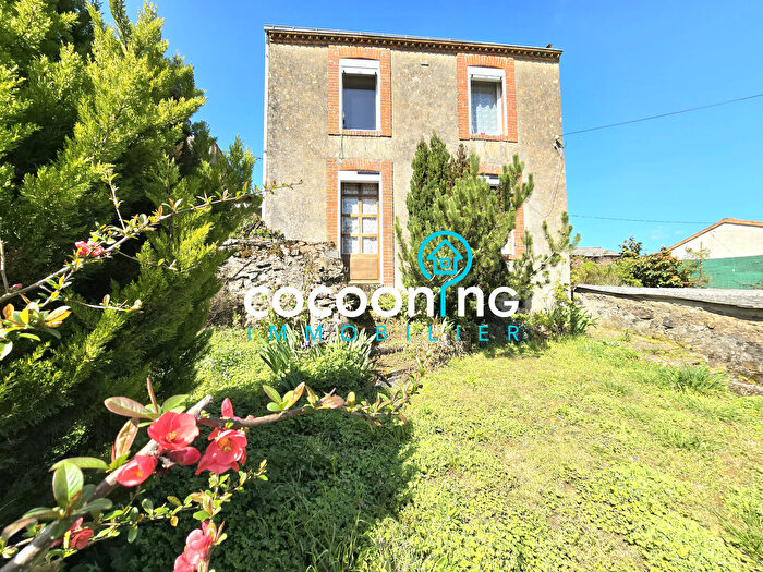 Maison à vendre - Mouzillon - 6 pièces - 3 chambres