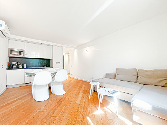 Appartement à vendre - Cannes, Centre-ville - 2 pièces - 1 chambre