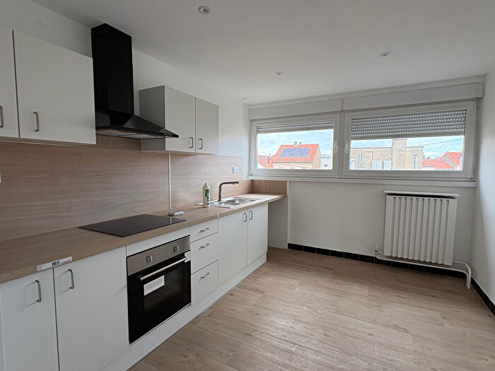 Appartement à louer - Bouzonville - 4 pièces - 2 chambres