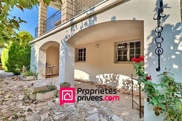 Maison à vendre - Uzès - 5 pièces - 3 chambres