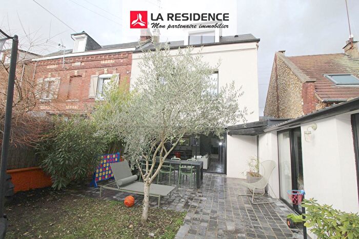 Maison à vendre - Sotteville-lès-Rouen, Centre-ville, Marcel Lods, Victor Hugo - 5 pièces - 3 chambres