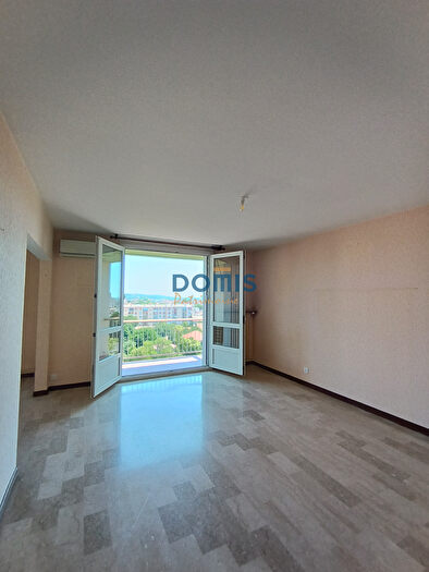 Appartement 3 pièces à louer - Nîmes, Montaury